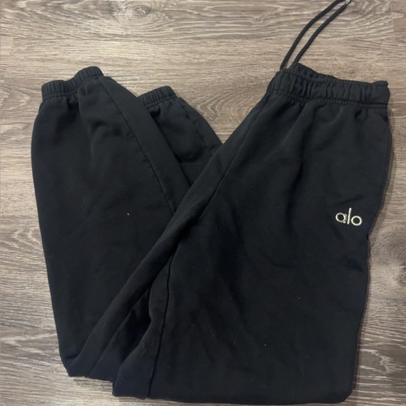 ALO Yoga | Pants & Jumpsuits | Alo Yoga Black Sweatpants | Poshmark